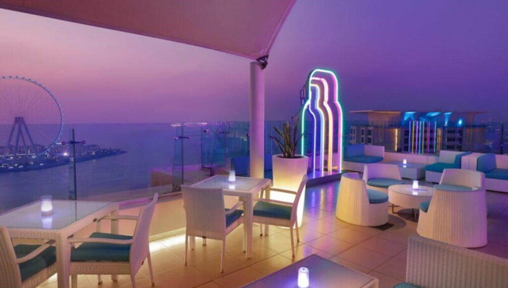 Top 10 Best Rooftop Bars in Dubai, UAE For Stunning Views